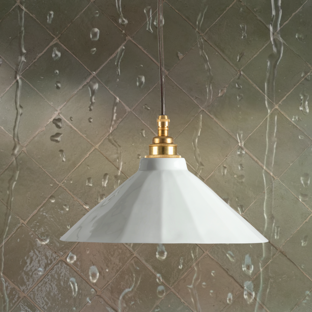 BATHROOM Adelaide White Gloss Pendant – Lyngard